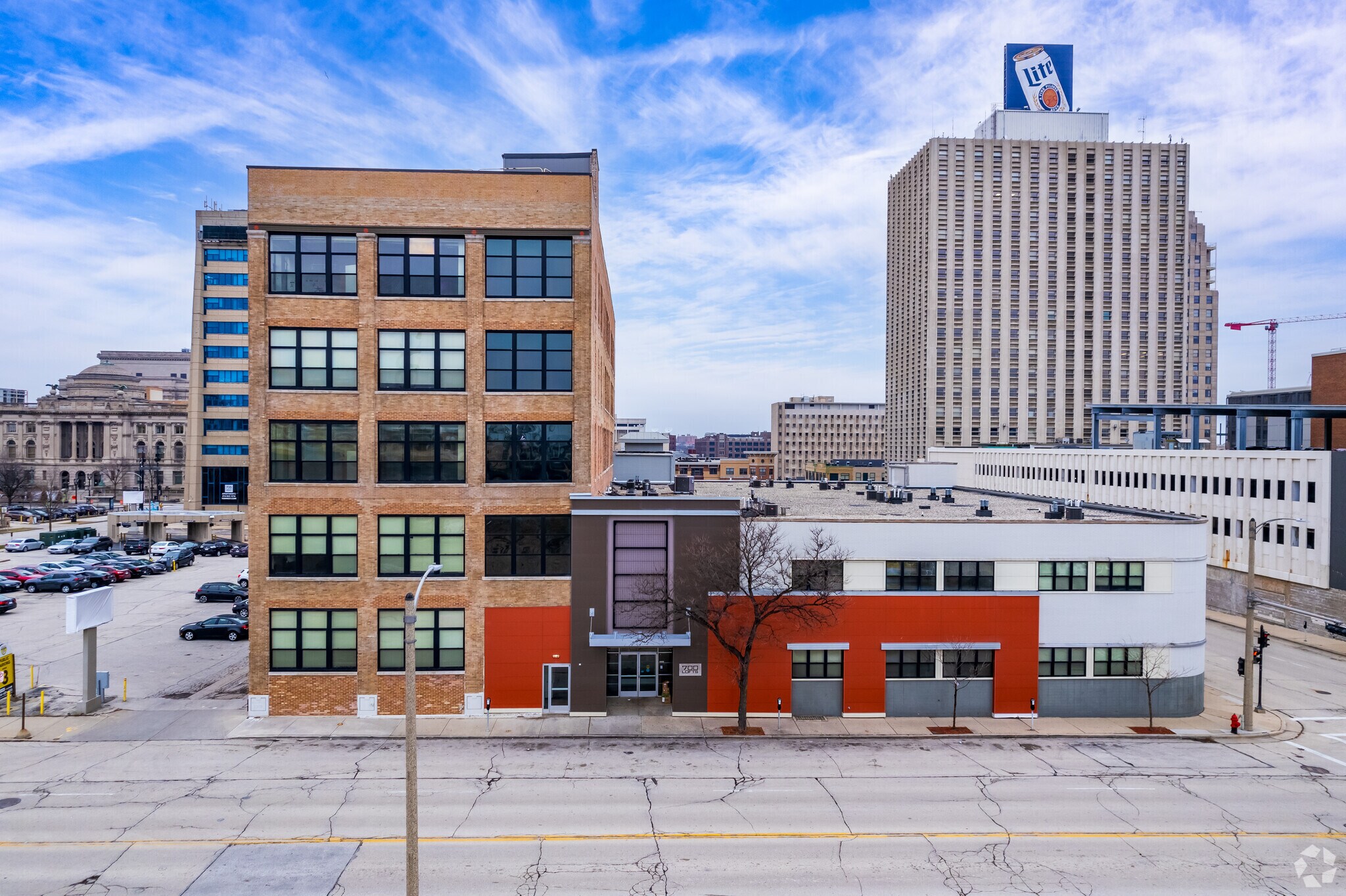 700 Lofts - 700 W Michigan St Milwaukee WI 53201 | Apartment Finder