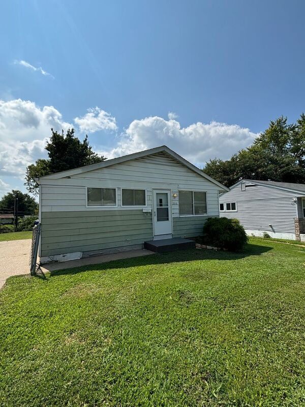 200 Glen Garry Rd - 200 Glen Garry Rd St. Louis MO 63137 | Apartment Finder