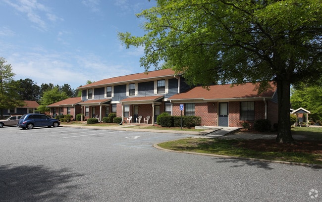 Winder Wood Apartments - 206 Second St Winder GA 30680 | Apartment Finder