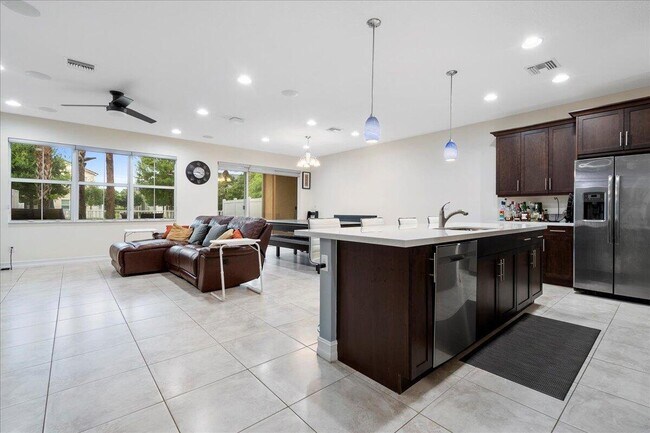 Cypress Key Way, Royal Palm Beach, FL 3341... - 11944 Cypress Key Way ...