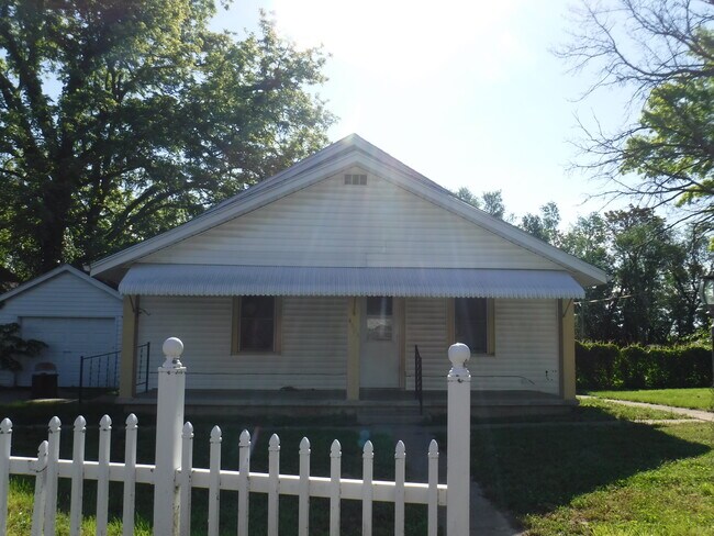 4505 Maxwell Rd - 4505 Maxwell Rd Saint Joseph MO 64505 | Apartment Finder