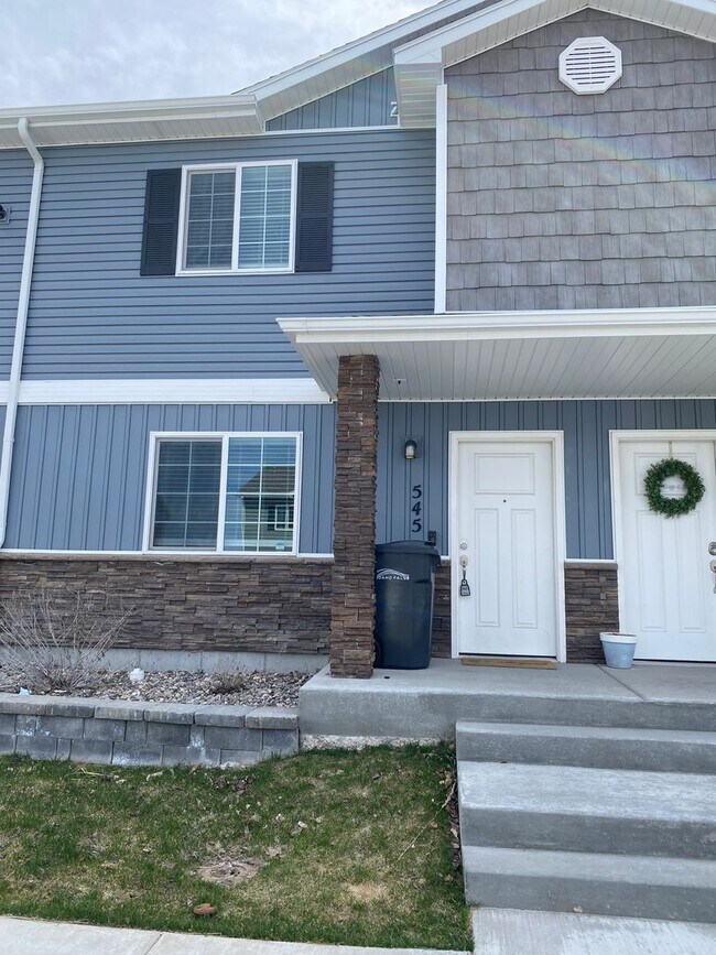 Townhouse - 545 Trails End Idaho Falls ID 83402 | Apartment Finder