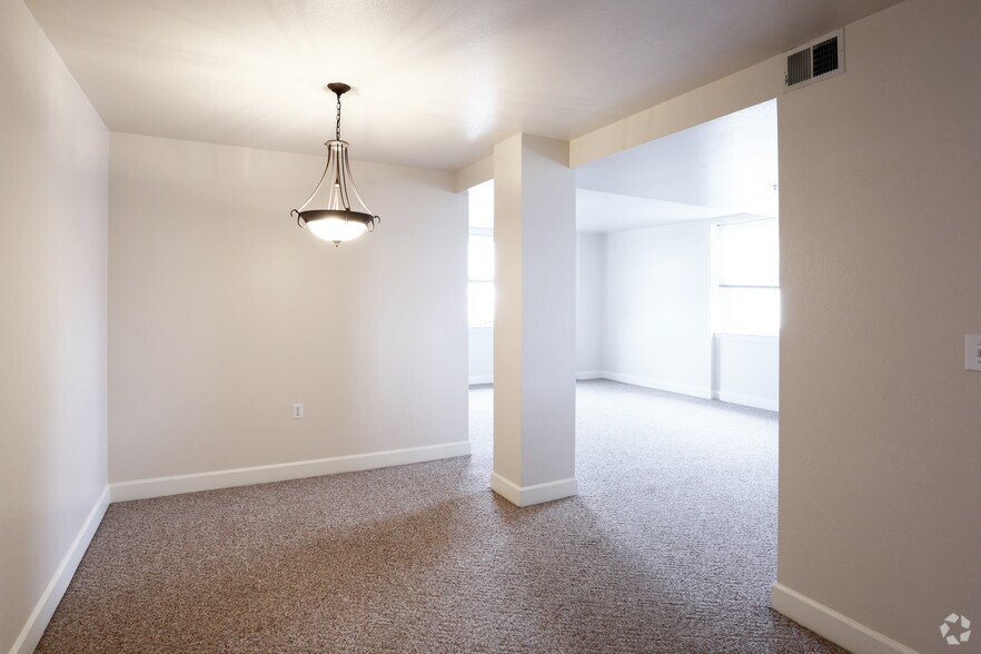 Commodore Perry Apartments - 505 Jefferson Ave Toledo OH 43604 ...