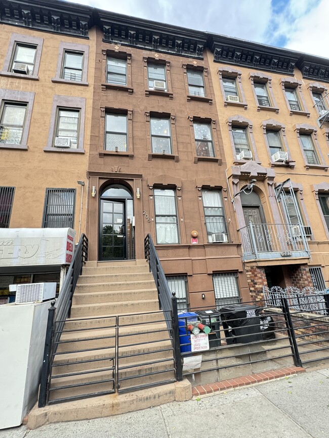 205 E 115th St - 205 E 115th St New York NY 10029 | Apartment Finder