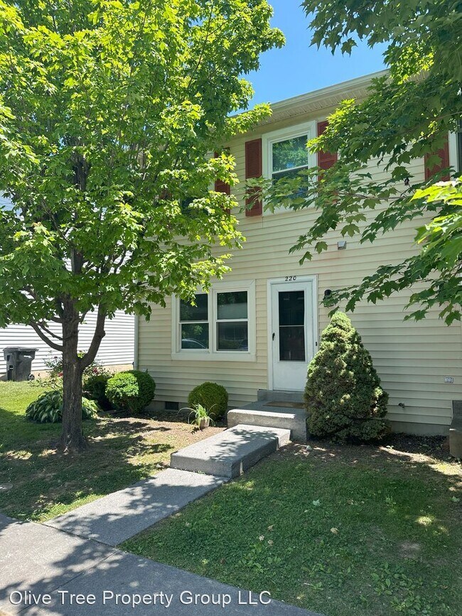 2 br, 2.5 bath House - 220 Kimberly Way - 220 Kimberly Way Winchester ...