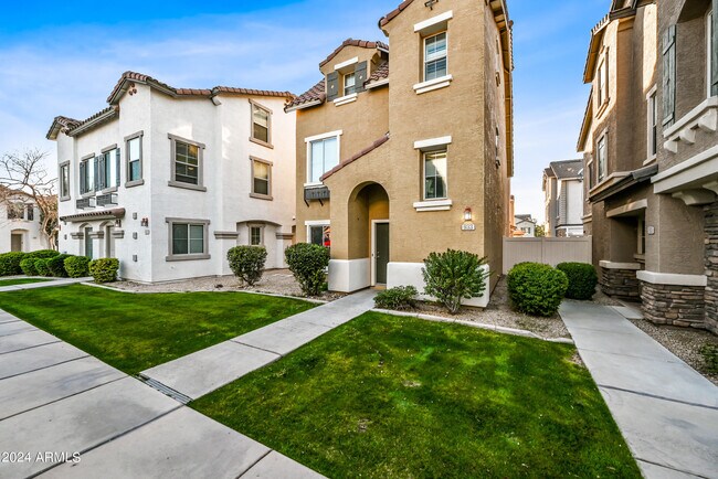 933 W Aspen Way - 933 W Aspen Way Gilbert AZ 85233 | Apartment Finder