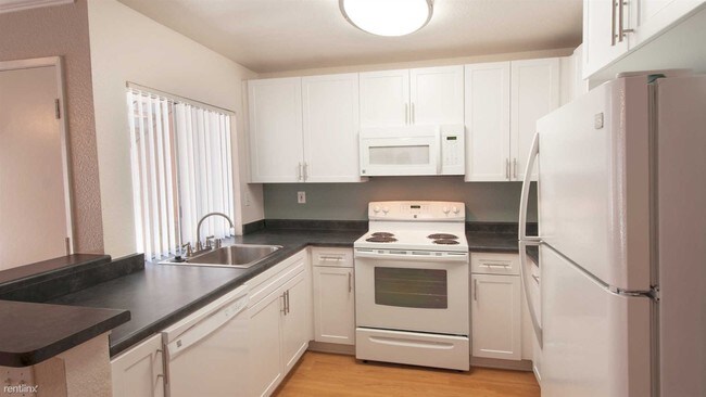 650 W Broadway - 650 W Broadway Anaheim CA 92805 | Apartment Finder
