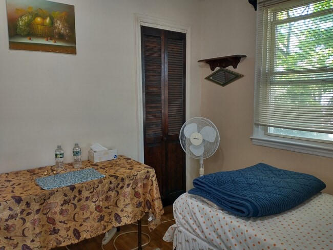 110 Horseshoe Ln - 110 Horseshoe Ln Levittown NY 11756 | Apartment Finder