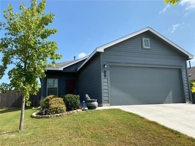 296 Emerald Green Trail - 296 Emerald Green Trail Mustang Ridge TX ...