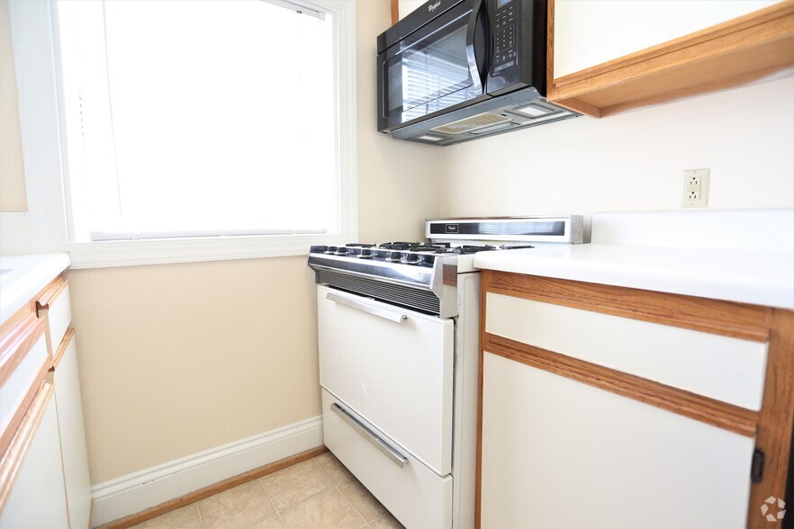 Malvern Manor Apartments - 41 1/2 Malvern Ave Richmond VA 23221 ...