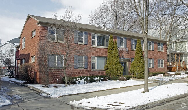 2575 N Prospect Ave - 2575 N Prospect Ave Milwaukee WI 53211 ...
