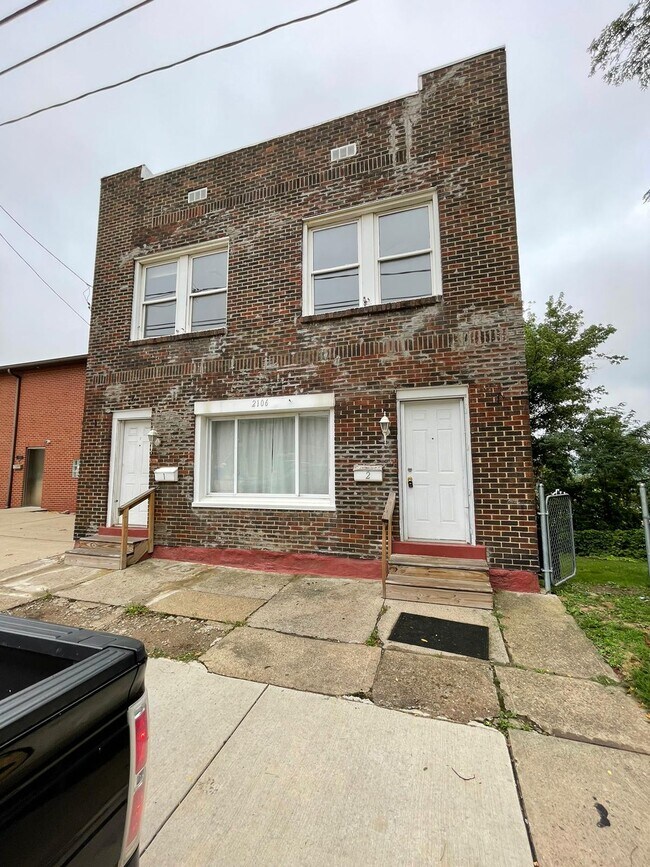 2106 Broadway Ave - 2106 Broadway Ave Pittsburgh PA 15216 | Apartment ...