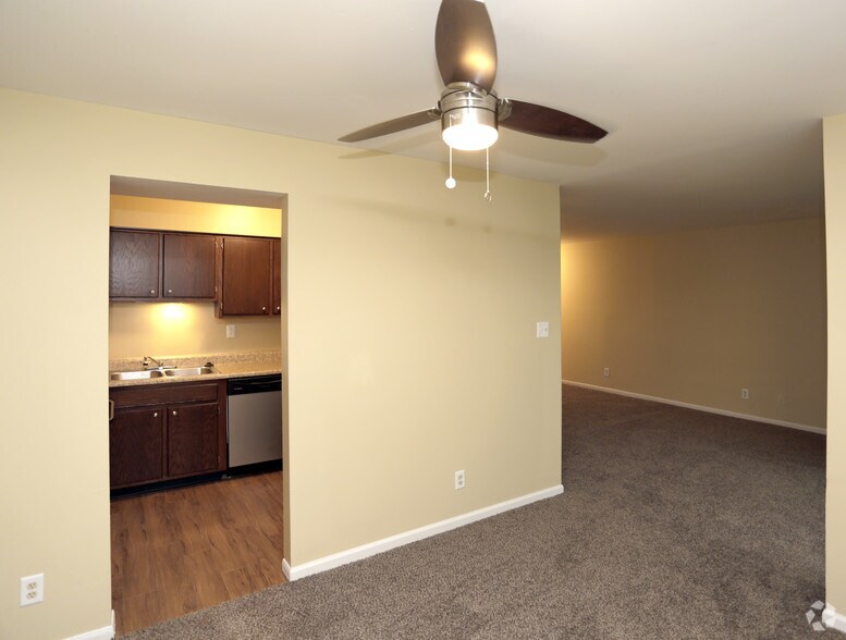 Covered Bridge Apartments - 4909 Covered Bridge Rd Indianapolis IN ...