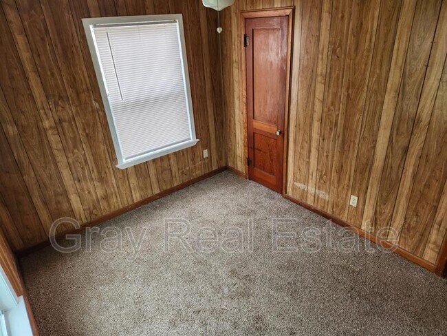 914 W 9th St - 914 W 9th St Ada OK 74820 | Apartment Finder