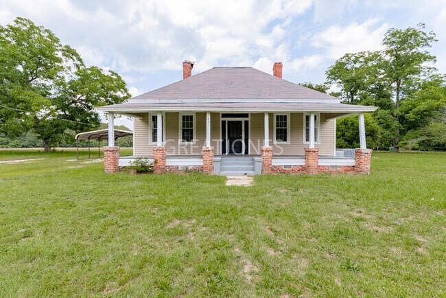 NOW OFFERING HALF OFF THE FIRST FULL MONTH... - 301 Elmwood Ave ...