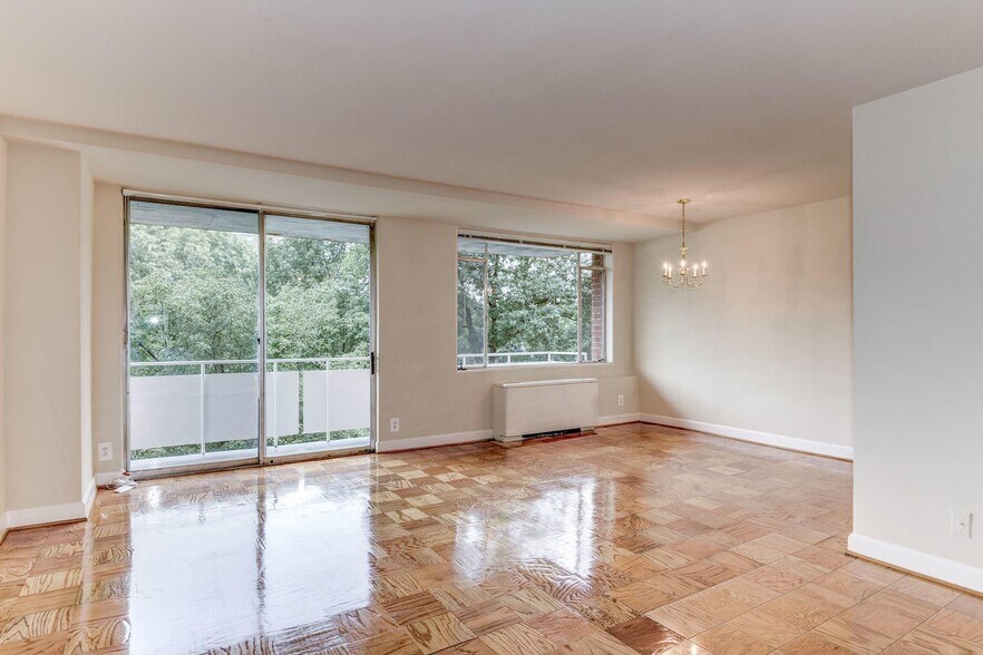 Ashlawn at Southern Towers - 4921 Seminary Rd Alexandria VA 22311 | Apartment Finder