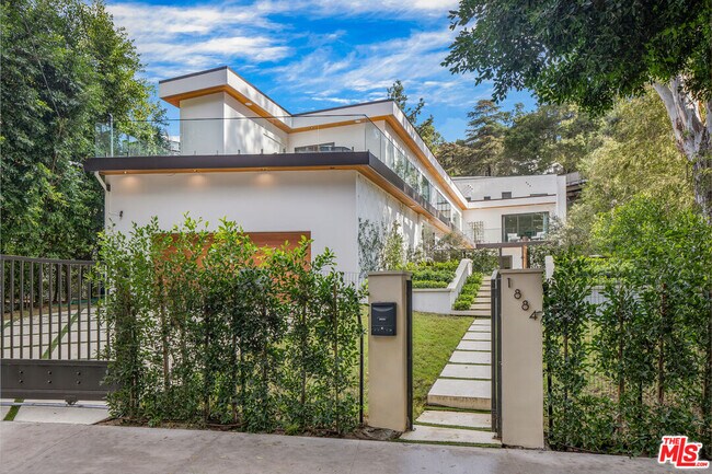 1884 Laurel Canyon Blvd - 1884 Laurel Canyon Blvd Los Angeles CA 90046 ...