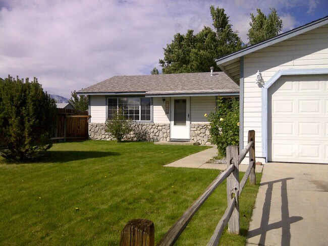 Nice Ranch-style Home Near Mark Twain School - 1448 Mountain Park Dr ...