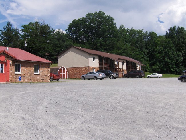1121 Beverly Pike - 1121 Beverly Pike Elkins WV 26241 | Apartment Finder