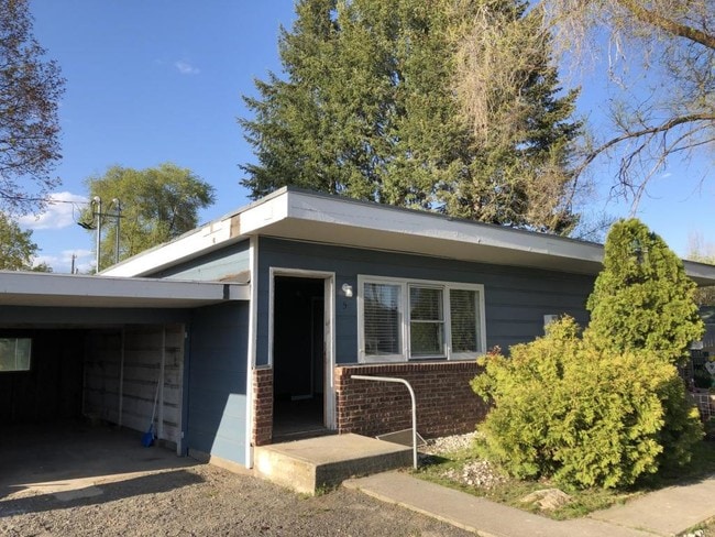 11902 E Main Avenue, Unit 5 - 11902 E Main Ave Spokane Valley WA 99206 ...