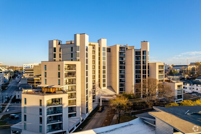 University Square Condominiums - 900 19th Ave S Nashville TN 37212 ...