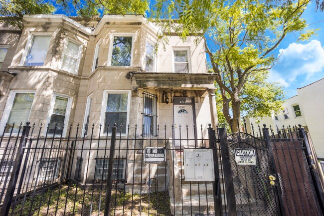 2714 W Lexington St - 2714 W Lexington St Chicago IL 60612 | Apartment ...
