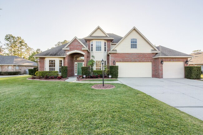 Remodeled 5/3.5 Pool Home in Hunters Ridge! - 10 Laurel Ridge Break ...