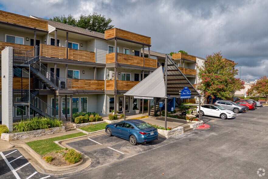 Mission James Place - 4009 Victory Dr Austin TX 78704 | Apartment Finder