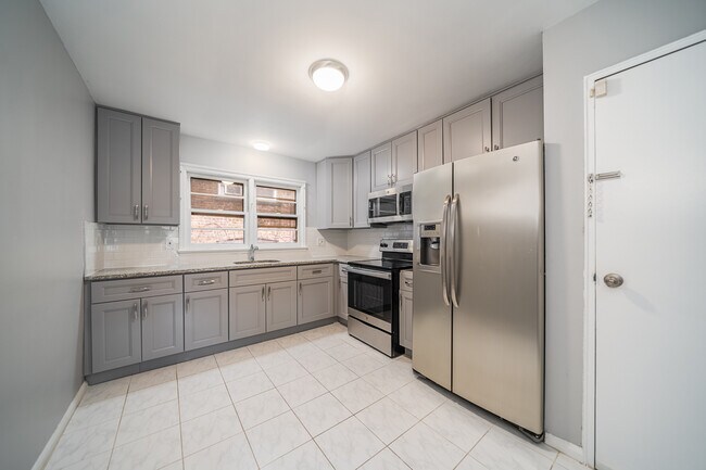 196 N Park St - 196 N Park St East Orange NJ 07017 | Apartment Finder