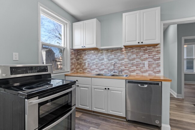 4721 Section Ave - 4721 Section Ave Cincinnati OH 45212 | Apartment Finder