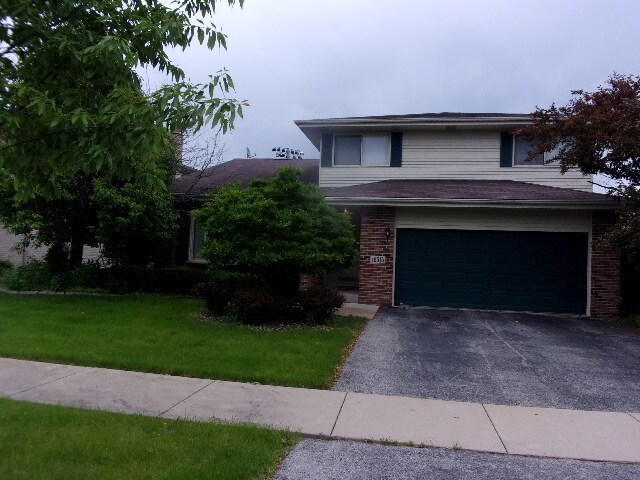 Great 3 Bedroom Tri-level with sub basement. - 16513 Haven Ave Orland ...