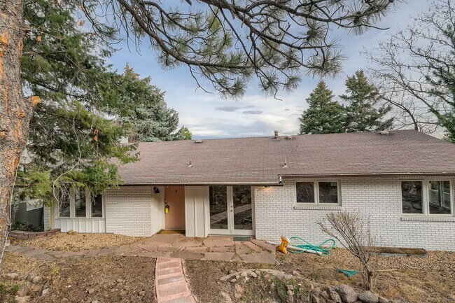 AMAZING LOCATION 4 Bed 2 Bath Home in Boul... - 1045 Gilbert St Boulder ...
