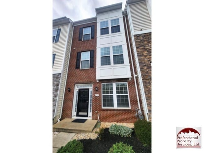 In the desired neighborhood of Market Square - 2713 Osprey Way S ...