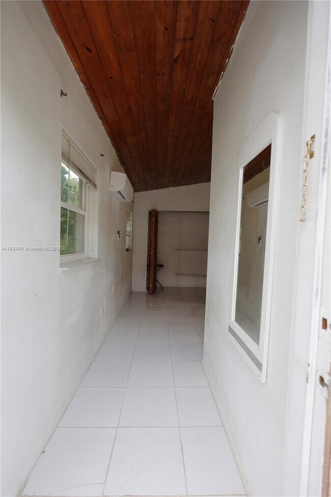 320 SW 30th Ct - 320 SW 30th Ct Miami FL 33135 | Apartment Finder