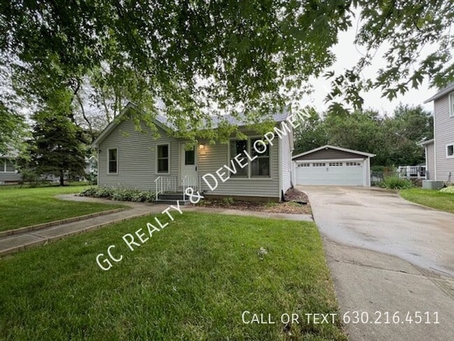 ***EOLA - HIGH SCHOOL DIST 204 - UPDATED R... - 6S341 4th St Eola IL ...