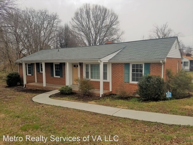 3 br, 1.5 bath House - 2209 Courthouse Road - 2209 Courthouse Rd ...