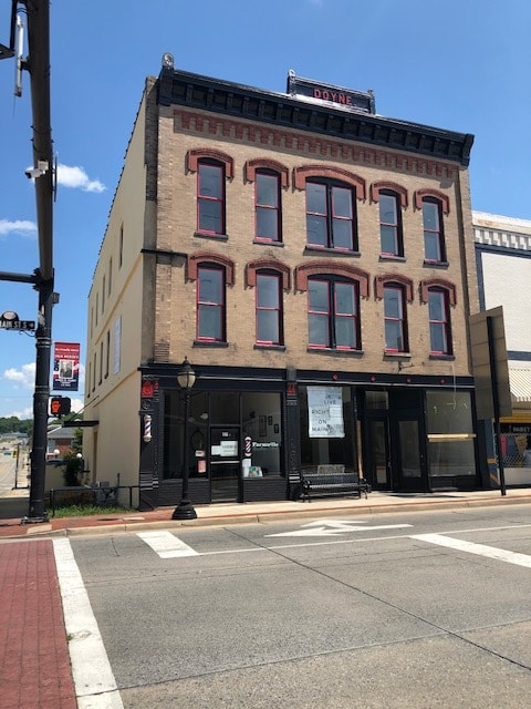 The Doyne - 142 N Main St Farmville VA 23901 | Apartment Finder