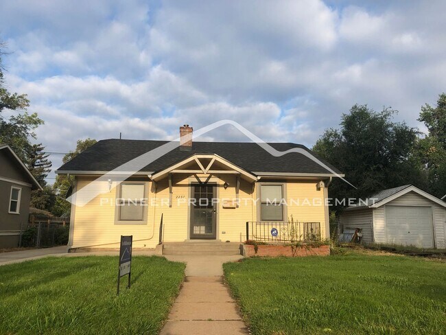 Charming Bungalow with One Car Garage in D... - 2237 S Williams St ...