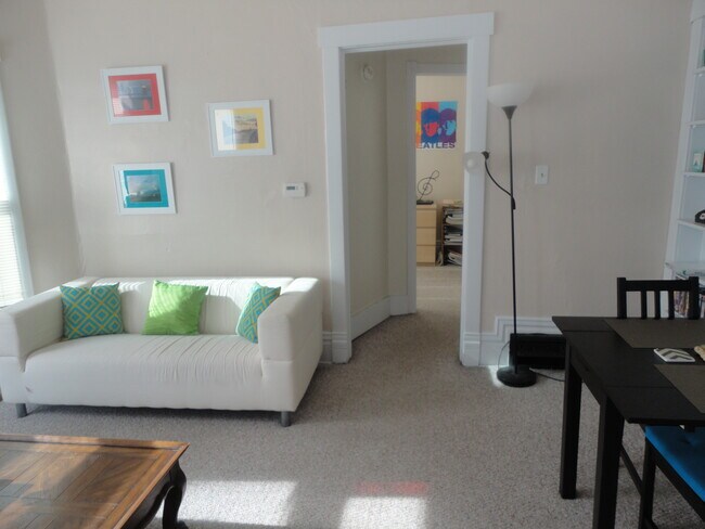 1827 Clay St - 1827 Clay St Cedar Falls IA 50613 | Apartment Finder