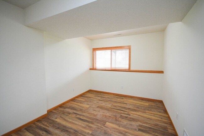 Absolutely beautiful ranch-style home on q... - 2033 23 Ln SE Rochester ...