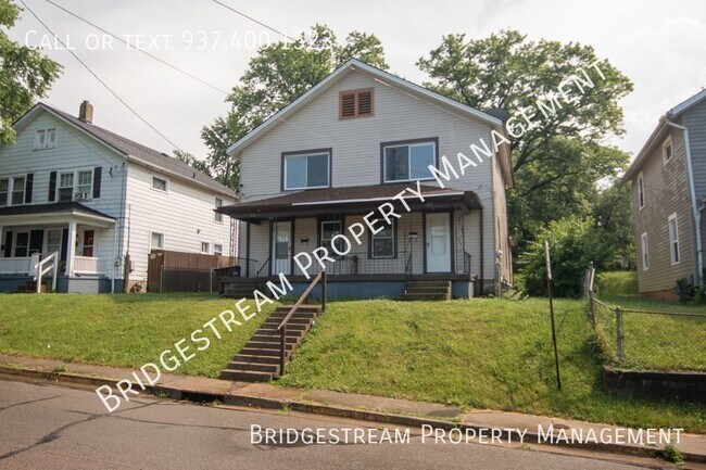 Spacious 2 bed, 1 bath duplex with basment... - 479 Stelton Rd Xenia OH ...