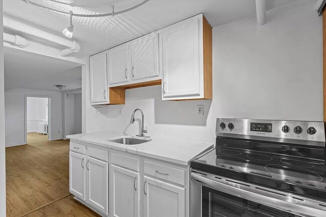 5013 Stanton Ave - 5013 Stanton Ave Pittsburgh PA 15201 | Apartment Finder