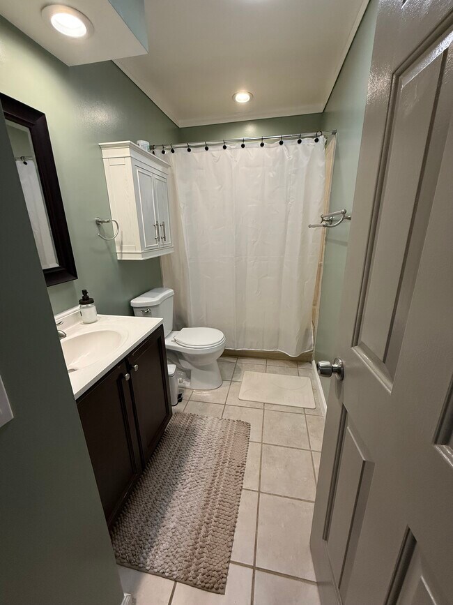 8 Rose Ln - 8 Rose Ln Danbury CT 06811 | Apartment Finder