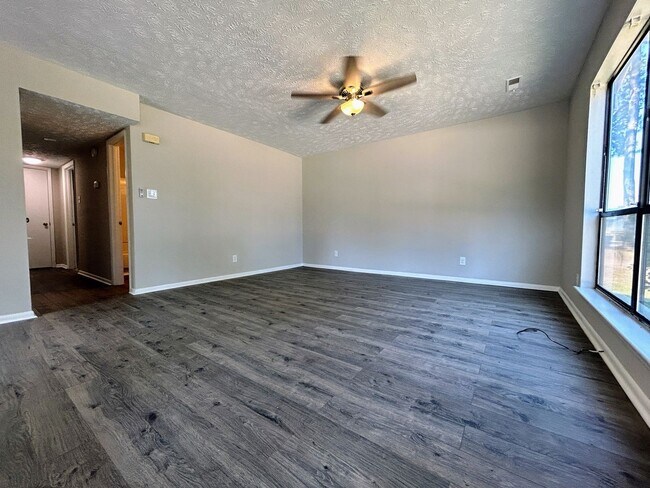 McArthur Place - 633 Mosswood Ln Fayetteville NC 28311 | Apartment Finder