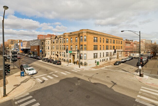 Hazel Place - 4337-4349 N Hazel St Chicago IL 60613 | Apartment Finder