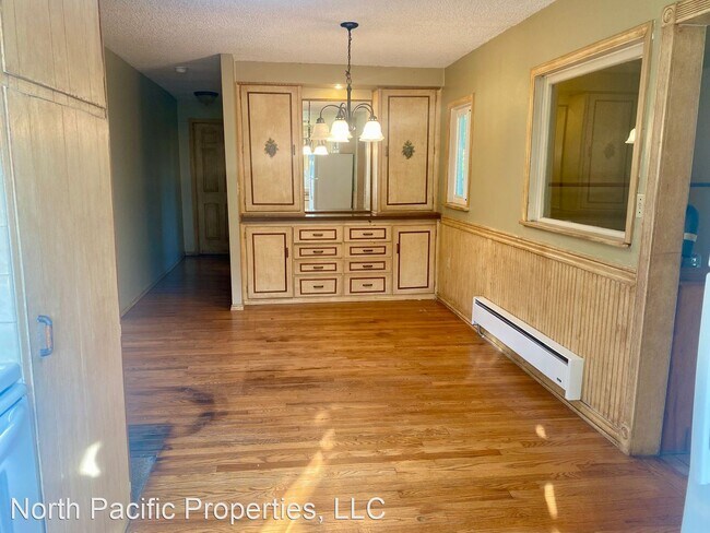 3 br, 2 bath House - 23005 25th Ave W - 23005 25th Ave W Lynnwood WA ...