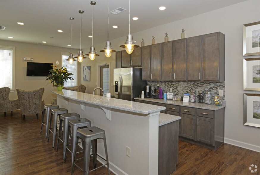 Ridge at Hamilton Crossing - 100 Hamilton Ridge Dr Maryville TN 37801 ...