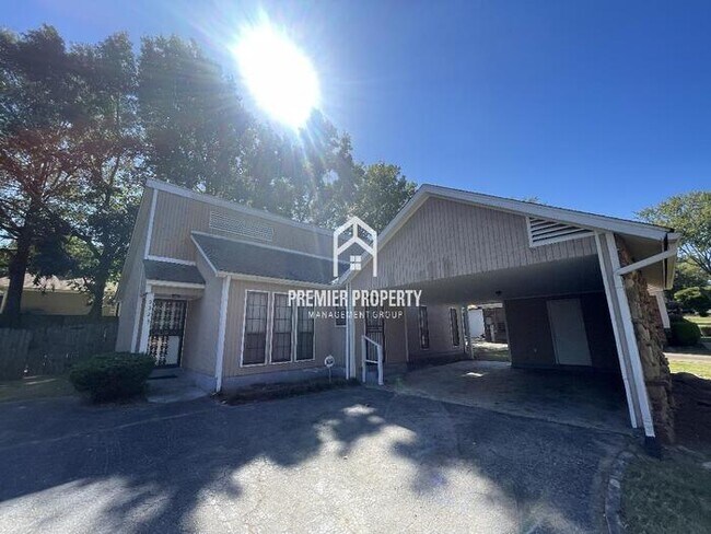 HALF OFF FIRST MONTHS RENT! - 5325 Gloucester Ave Memphis TN 38135 ...