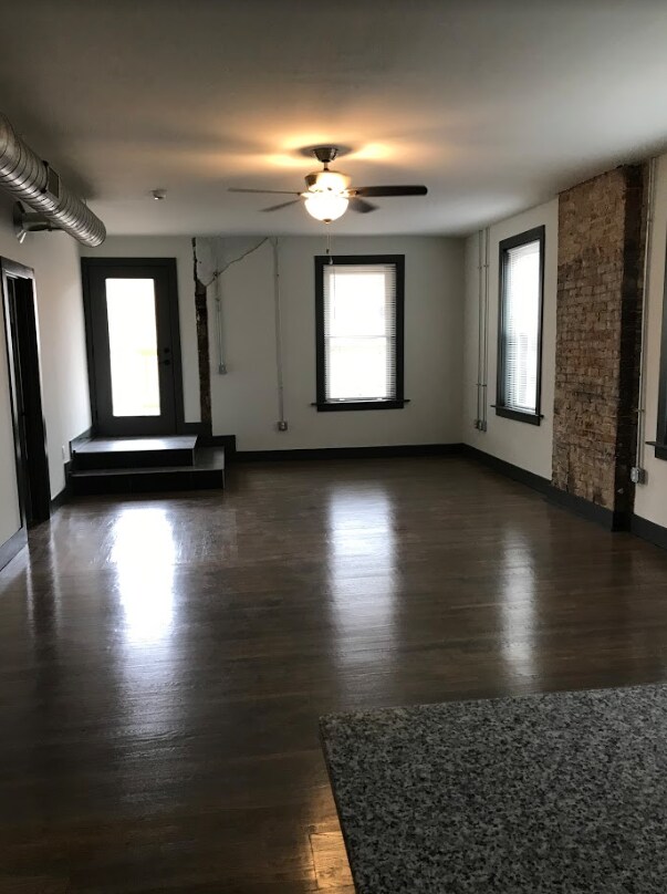 2616 Short Vine St - 2616 Short Vine St Cincinnati OH 45219 | Apartment ...