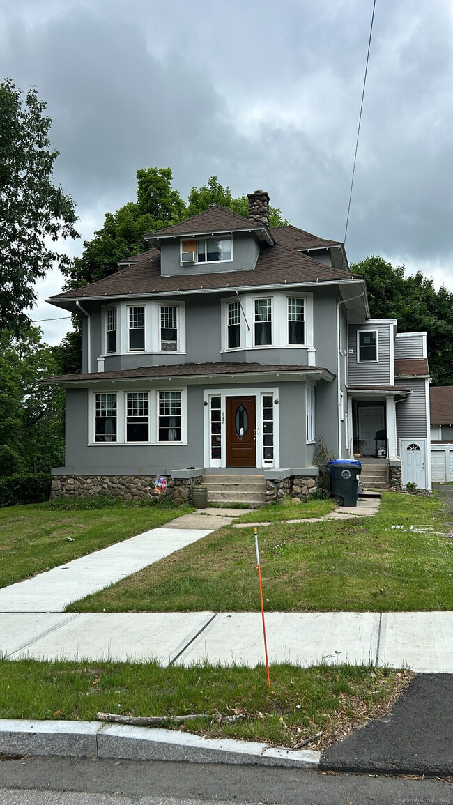 647 E Main St - 647 E Main St Torrington CT 06790 | Apartment Finder